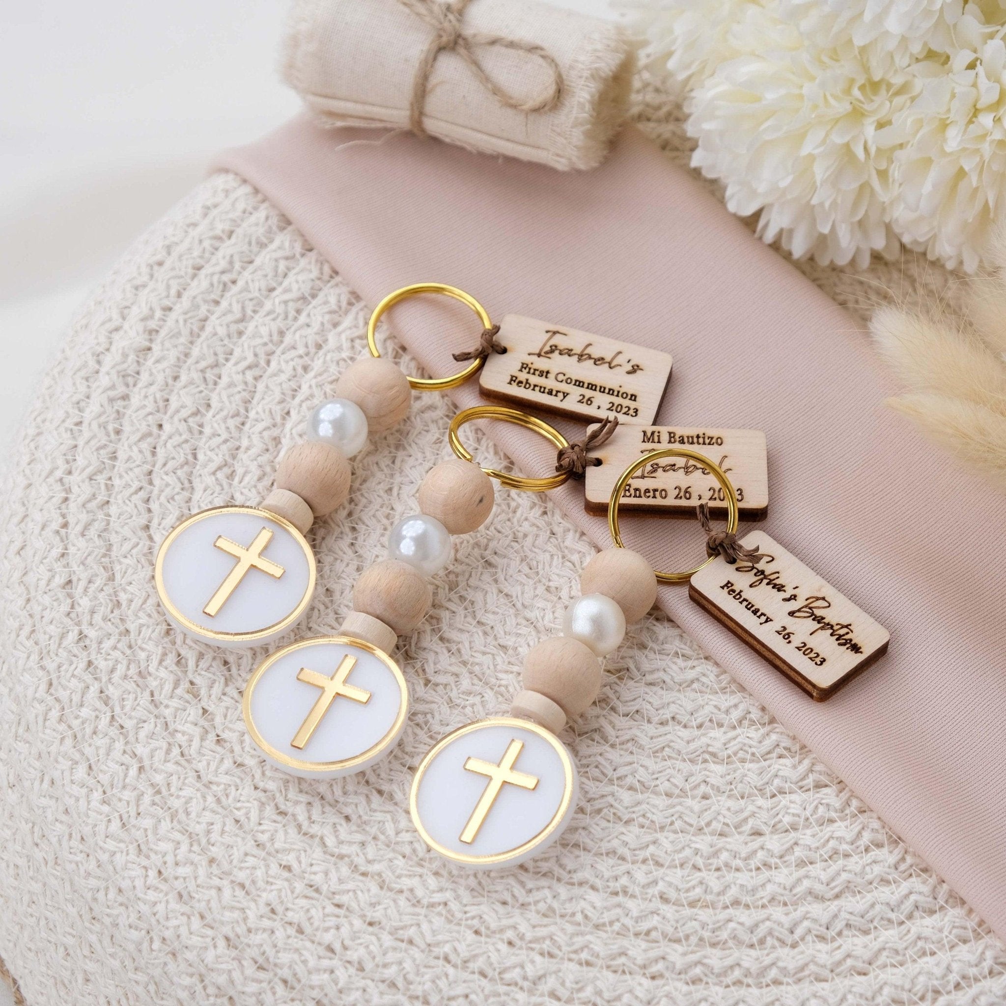 Elegant Cross Keychain Baptism Guest Favors – Craft Rosaries